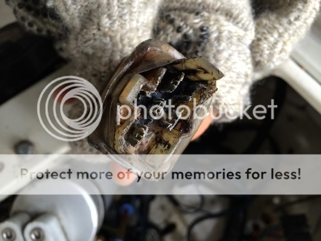 Fuel Pump Relay grease? - GalantVR4.org